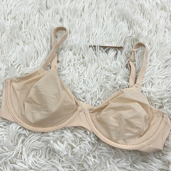 SKIMS | Intimates & Sleepwear | 25 Skims 32d Fit Everybody Underwire ...